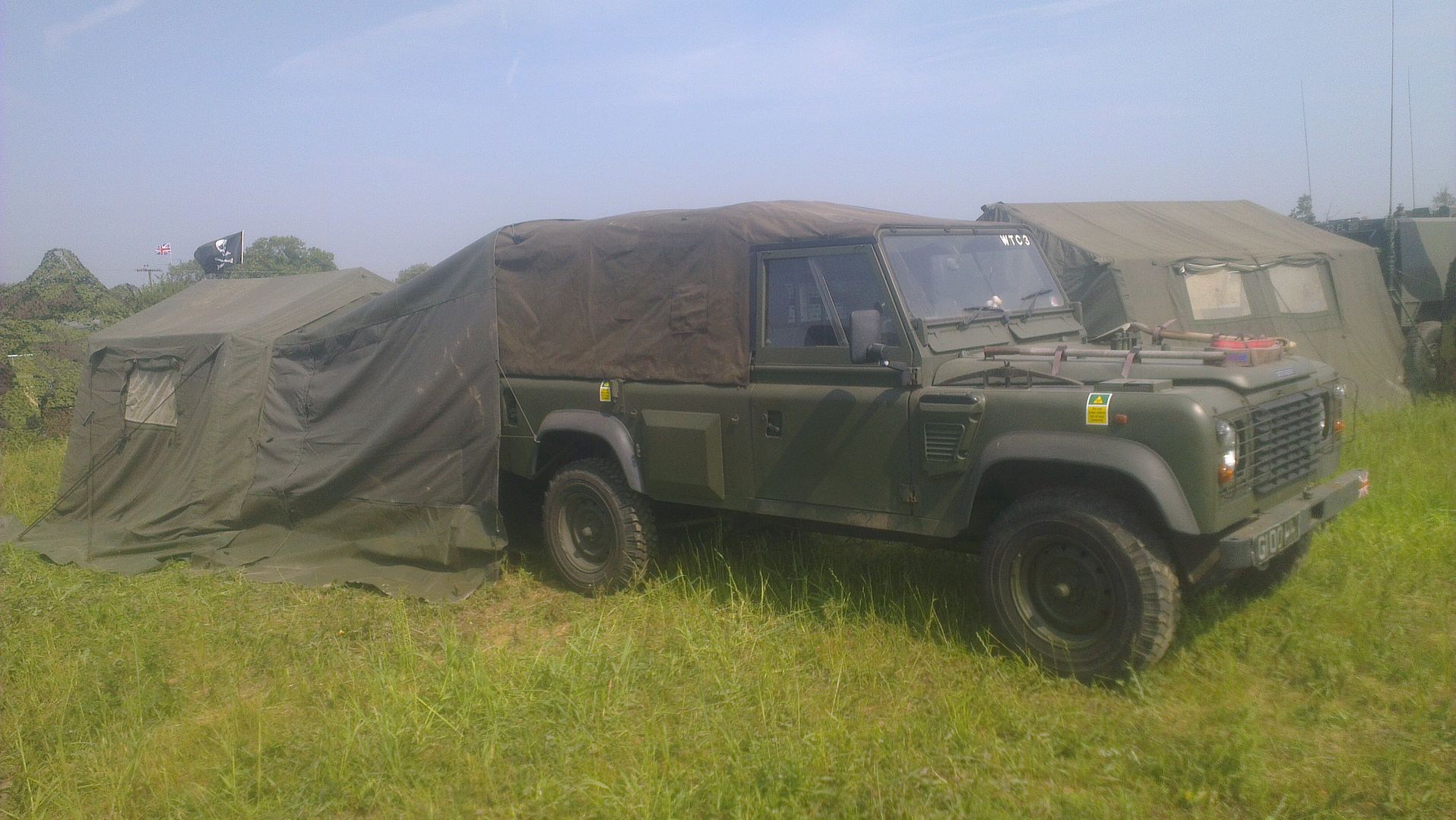 Land Rover Defender 110 - Hobby Boss - Page 2 - AFV Modern ...